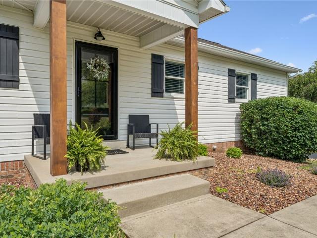 101 Caitlin Ct