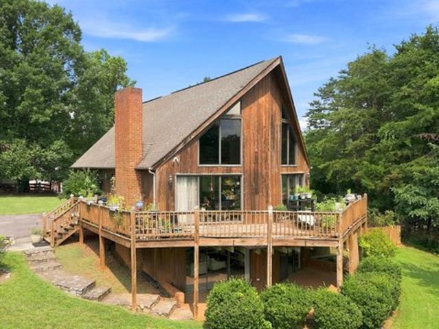 101 Cambridge Dr, Lynchburg, VA 24502
