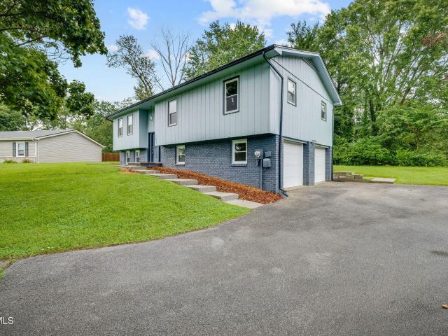 101 Canterbury Lane