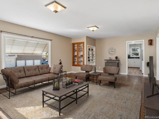 101 Cantril St, Castle Rock, CO 80104