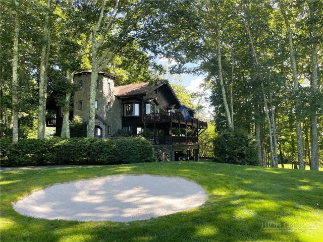 101 Castle Hill Lane