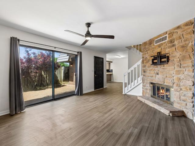 101 Cedarwood Ln