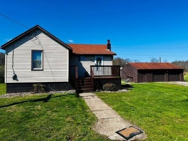 101 Center Ave, Rices Landing, PA 15357