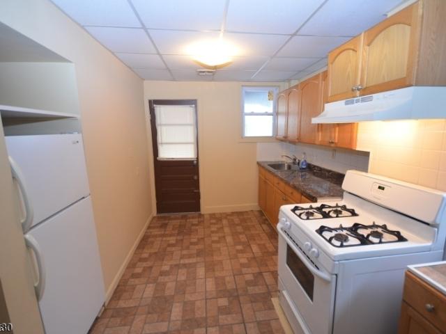 101 Center St, Unit 4, Garwood, NJ 07027 | MLS #4014 | Compass