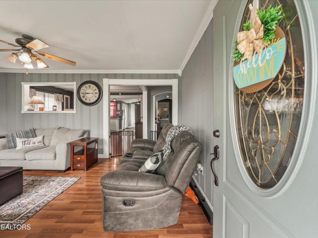 101 Chapel Ave