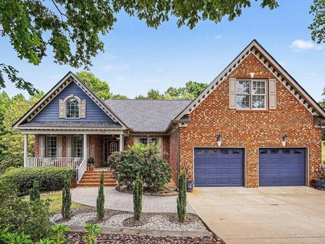 101 Charleston Dr, Clayton, NC 27527