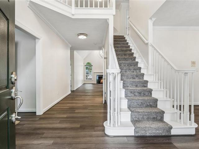 101 Clayton DR