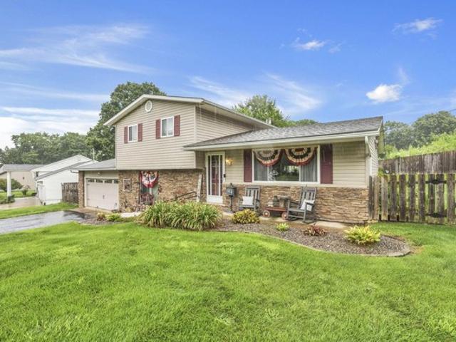 101 Clearview Dr NE, Newark, OH 43055