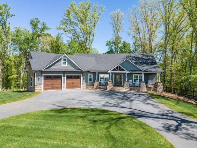 101 Clearview Ln, Blairsville, GA 30512
