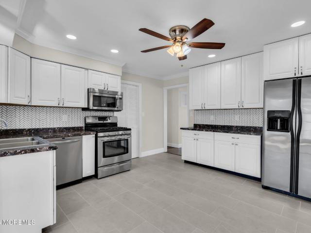 101 Clearwater Drive
