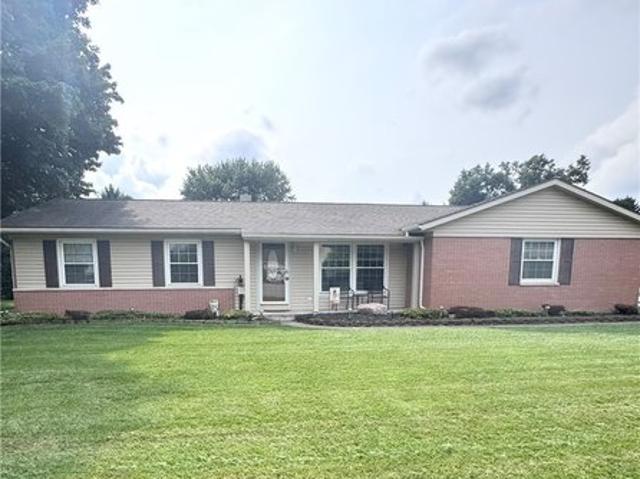 101 Cliffton Dr, Piqua, OH 45356