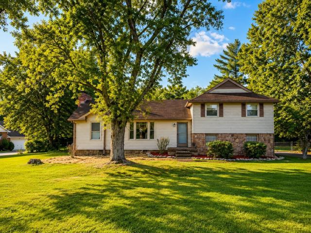 101 Creekwood Dr