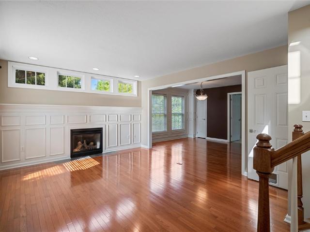 101 Creekside Drive