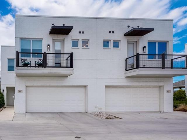 101 Crossroads Cir, Westworth Village, TX 76114