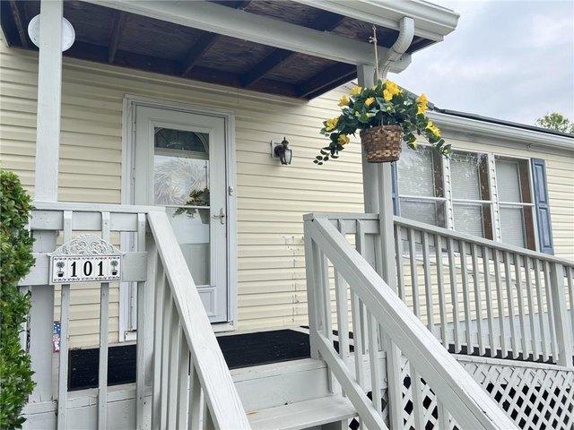 101 Arlene St, Hopwood, PA 15445