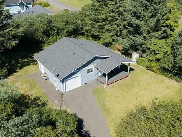 101 Auriga Ave SW, Ocean Shores, WA 98569