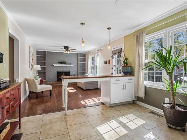 101 Azalea DR