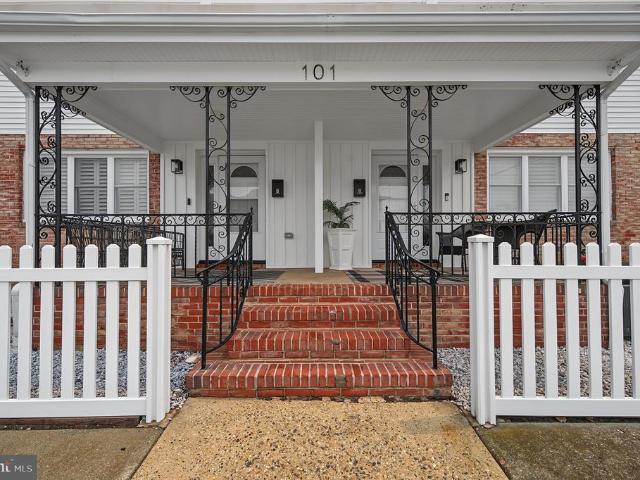 101 B N Portland Avenue