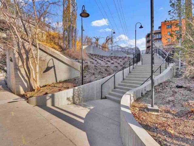 101 Bowen Street 3 Bedroom Apartment for Rent at Bowen St #1297788P, Dallas, TX 75204 Uptown