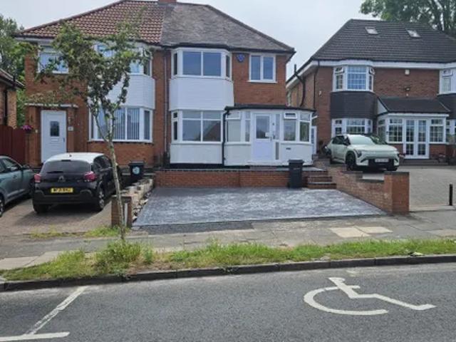101 Booths Farm Road, Birmingham, B42 2NU, United Kingdom | 3 bed duplex for rent #167869793 | Rentberry