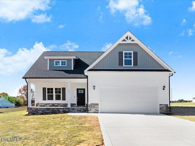 101 Baileys Pl, Pikeville, NC 27863
