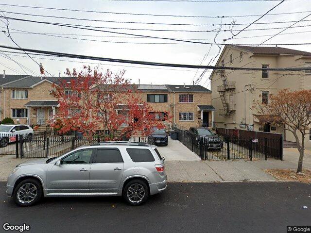 101 Beach St, Staten Island, NY 10304