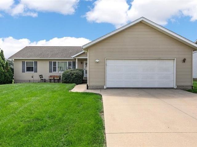 101 Bear Creek Ct, Palo, IA 52324