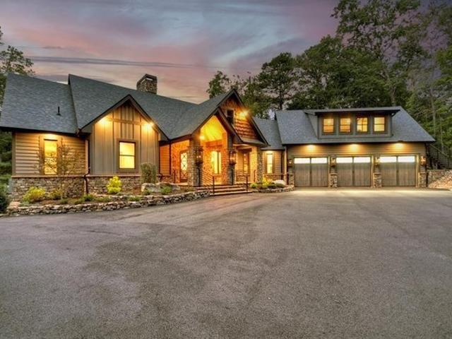 101 Bennett Springs Ct, Mineral Bluff, GA 30559
