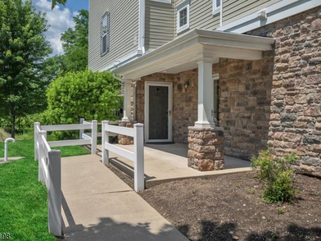 101 Birch Ct