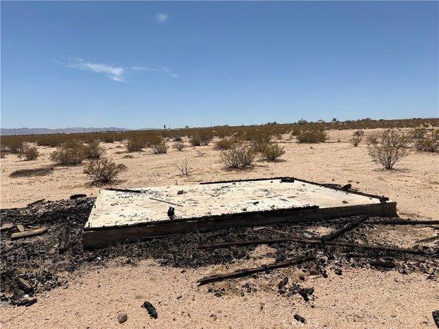 101 Bluegrass Ave, Twentynine Palms, CA 92277