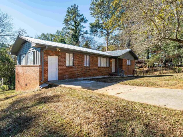101 Blackberry Lane