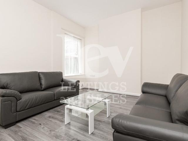 101 Breezehill, Liverpool L9, 8 bed terraced house to rent, £2,500 pcm | PrimeLocation