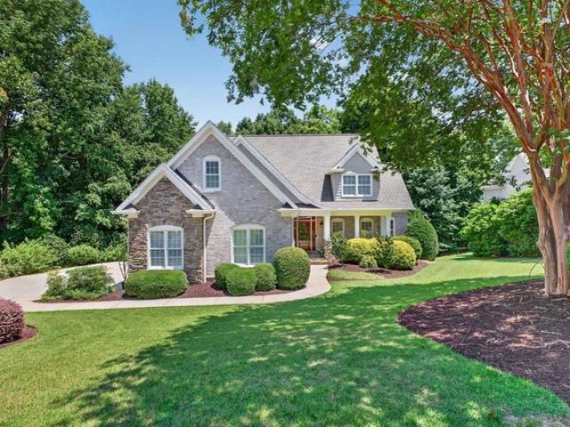 101 Breton Dr, Greer, SC 29650