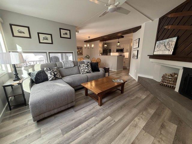 101 Bridges Cir, Warren, VT 05674