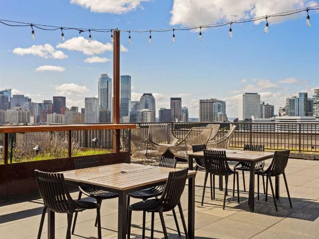 101 Broadway, Live Here, Go Anywhere 1 Bedroom Apartment for Rent at 840 E Denny Way, Seattle, WA 98122 Broadway