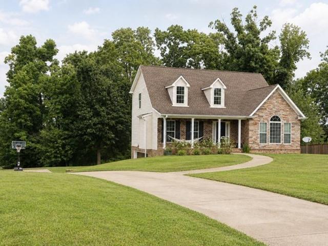 101 Brook Hollow Ct, Bon Aqua, TN 37025
