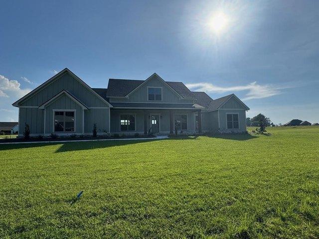 101 Brownlee Cir, Tifton, GA 31794