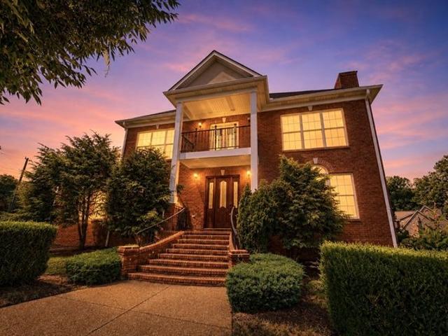 101 Governors Point Blvd, Hendersonville, TN 37075
