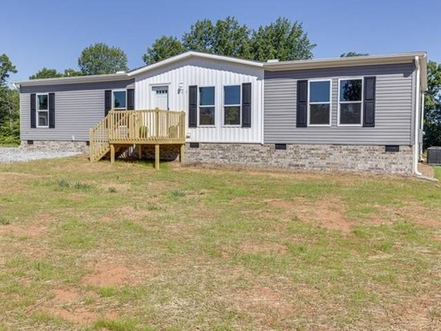 101 Garnet Ln, Easley, SC 29640