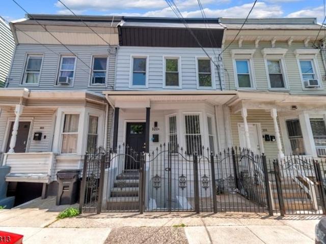 101 Garside St, Newark, NJ 07104