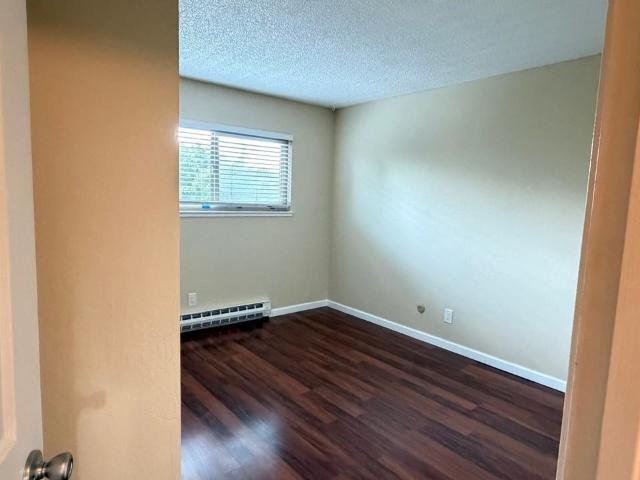 101 Glen Eyrie Ave. 2 Bedroom Apartment for Rent at 101 Glen Eyrie Ave, San Jose, CA 95125 Willow Glen