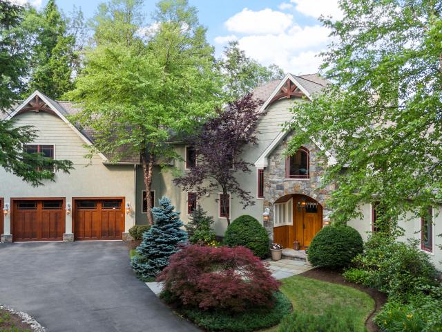101 Green Harbour Lane