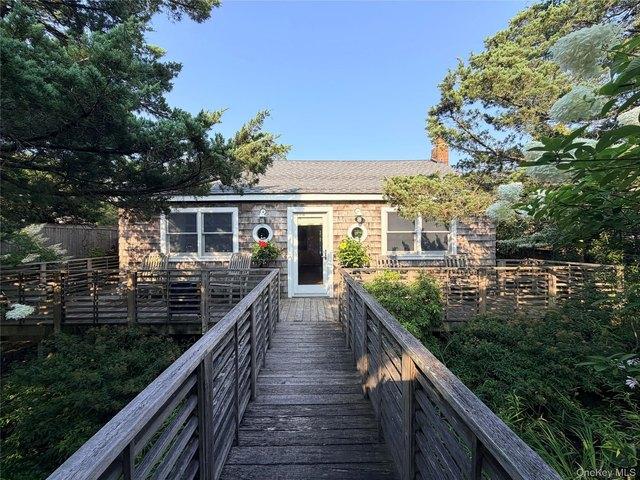 101 Greene Ave, Cherry Grove, NY 11782