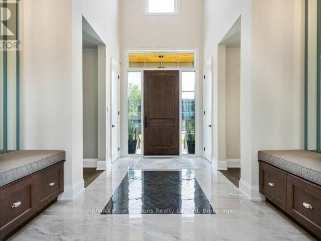 101 Grindelwald Court, Blue Mountains, ON