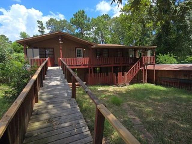 101 Dogwood Pl, Pointblank, TX 77364