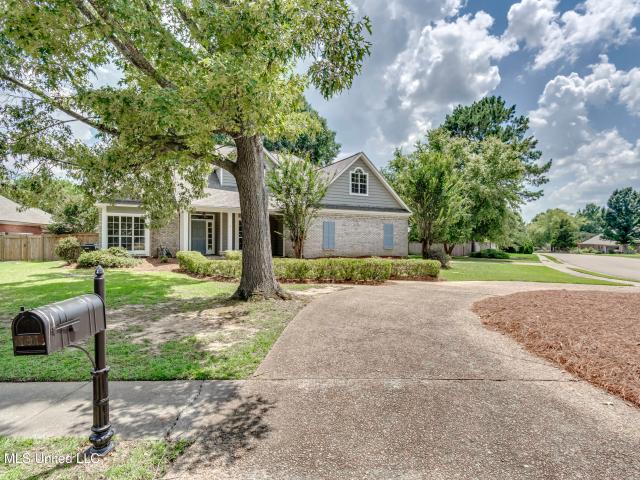101 Darrowsby Place