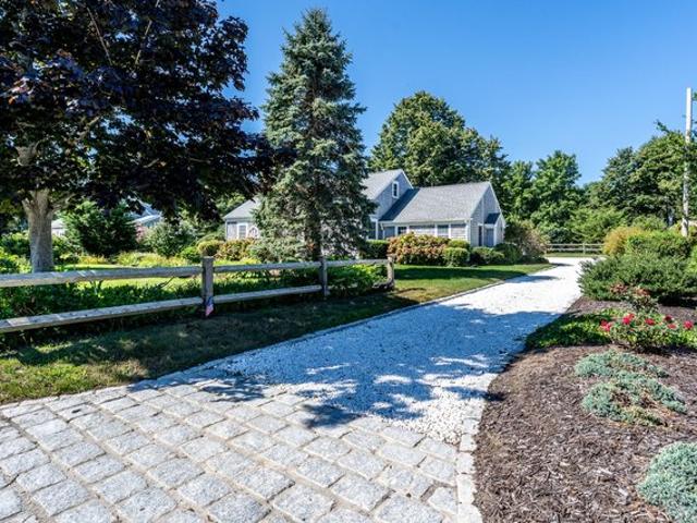 101 Division St, Dennis Port, MA 02639