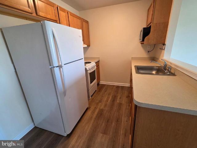101 Dundee Avenue # 202