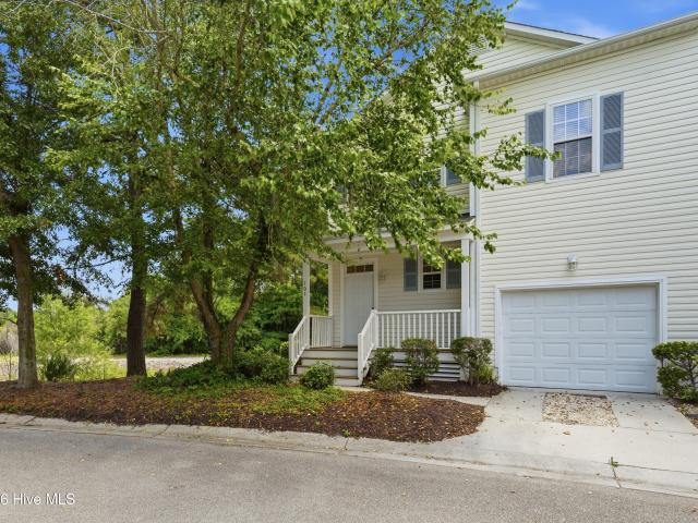 101 Durands Landing