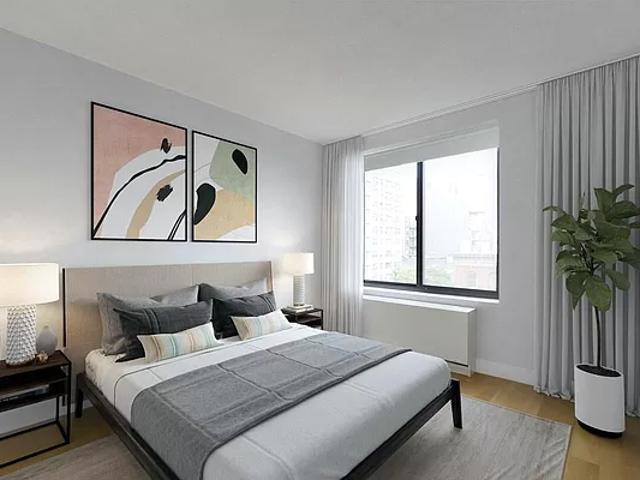 101 E 10th Street 2D